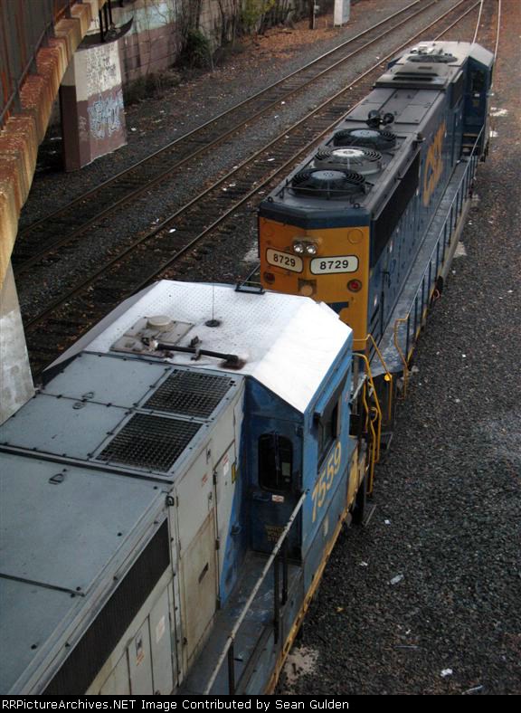 CSXT EMD SD60I 8729 & GE C40-8 7559